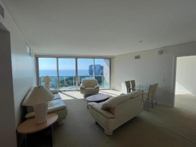2 Br, 2 bath, Condo 1177 Queen St
