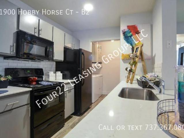 2 Br, 2 bath, Condo 11900 Hobby Horsect