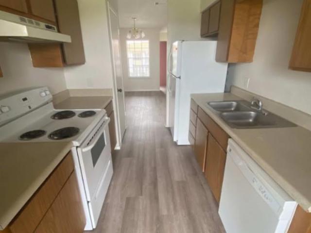 2 Br, 2 bath, Condo 119 Circle Ct