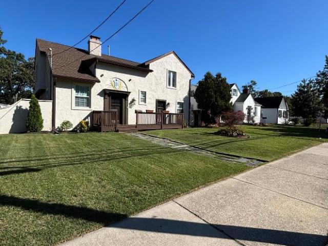 2 Br, 2 bath, Condo 1206 E Main St