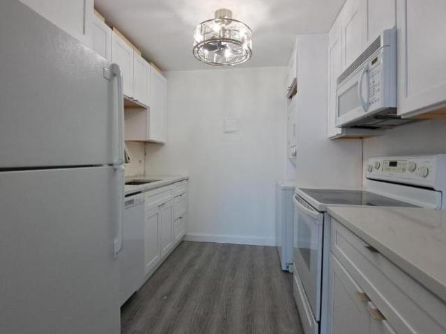 2 Br, 2 bath, Condo 1200 Marine Way