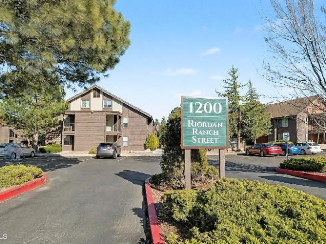 2 Br, 2 bath, Condo 1200 S Riordan Ranch St