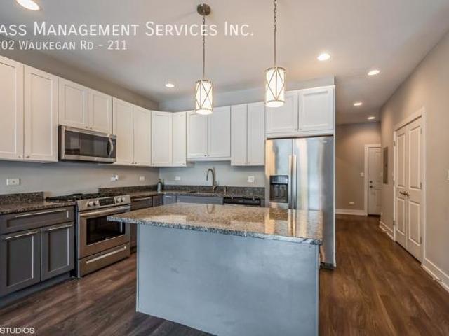 2 Br, 2 bath, Condo 1202 Waukegan Rd