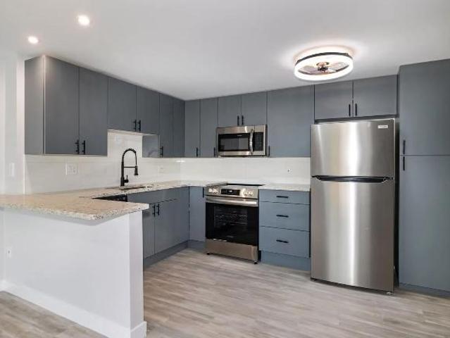 2 Br, 2 bath, Condo 12155 W 58th Pl