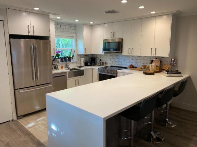 2 Br, 2 bath, Condo 1219 Solana Rd