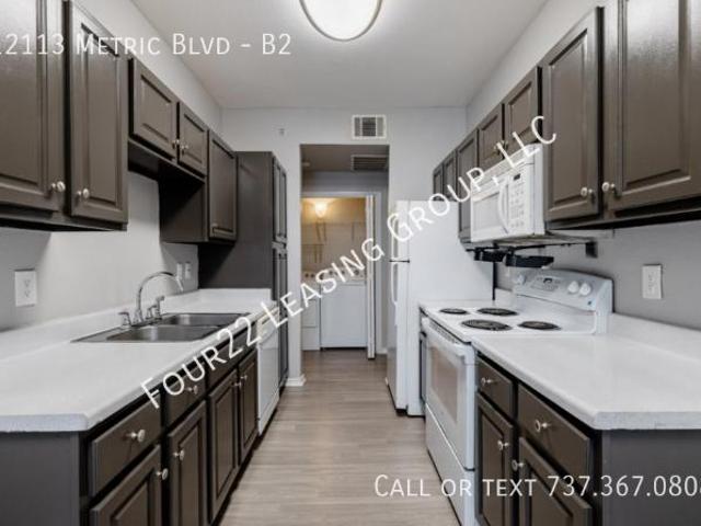 2 Br, 2 bath, Condo 12113 Metric Blvd