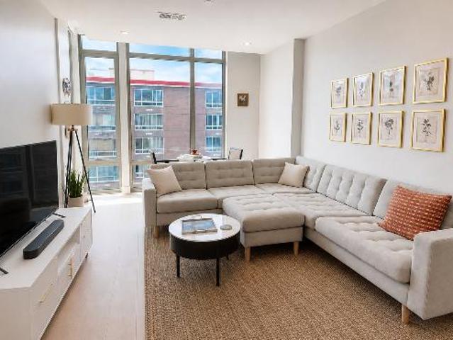 2 Br, 2 bath, Condo 1224 M St NW