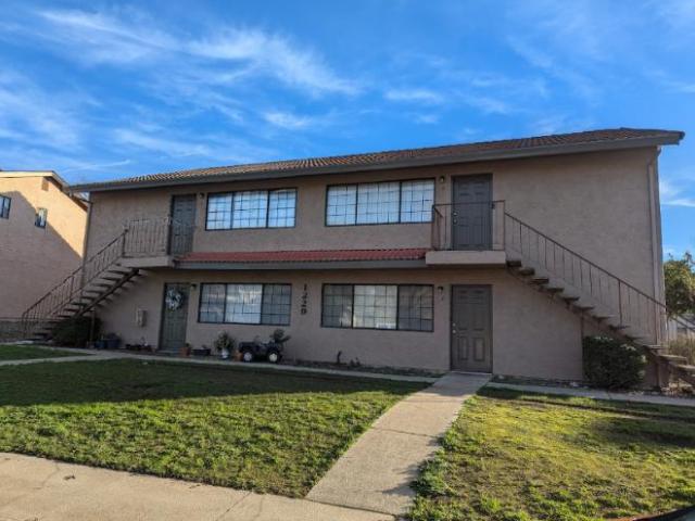 2 Br, 2 bath, Condo 1229 Burton Ct