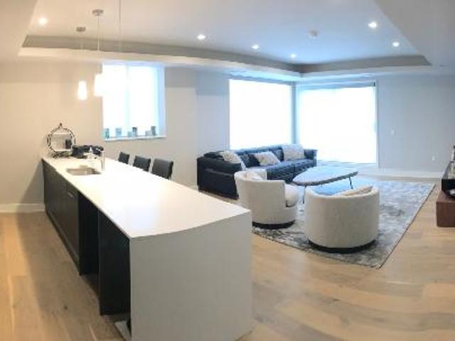 2 Br, 2 bath, Condo 1222 Locust St