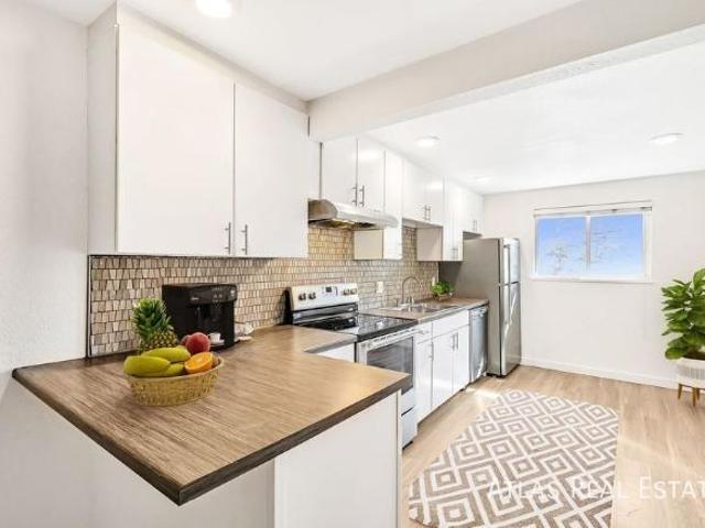 2 Br, 2 bath, Condo 1222 Wadsworth Boulevard