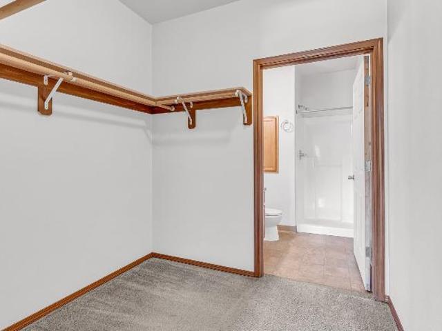 2 Br, 2 bath, Condo 12231 SE Bush