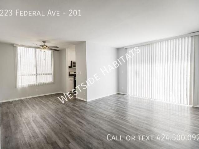 2 Br, 2 bath, Condo 1223 Federal Ave