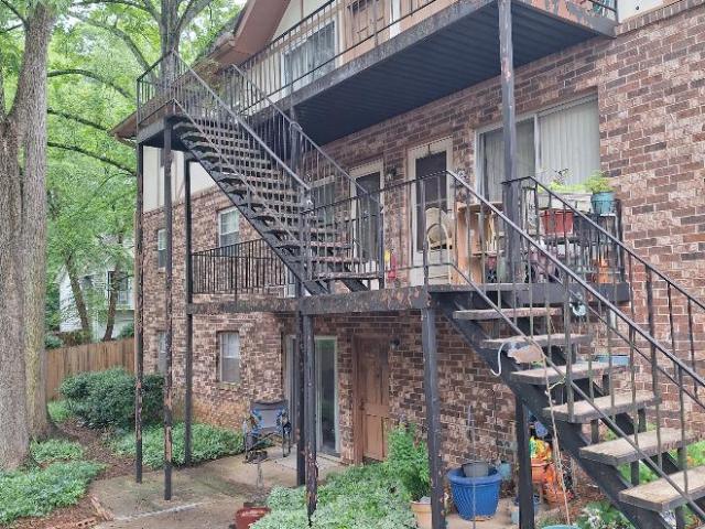 2 Br, 2 bath, Condo 1231 Church Street