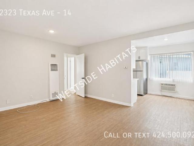 2 Br, 2 bath, Condo 12323 Texas Ave