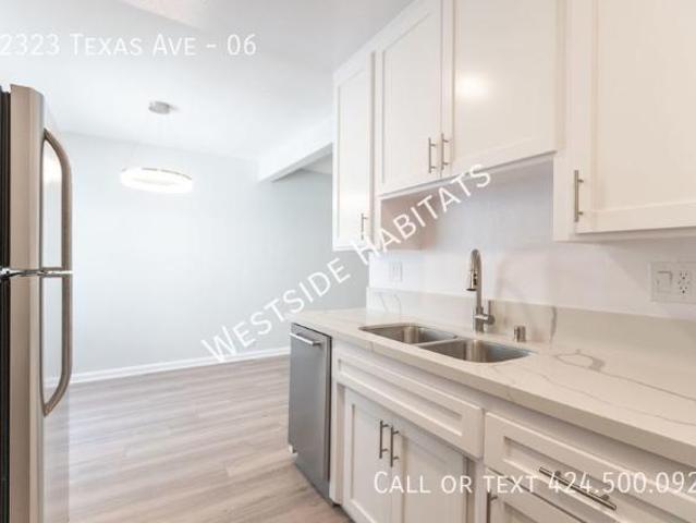 2 Br, 2 bath, Condo 12323 Texas Ave