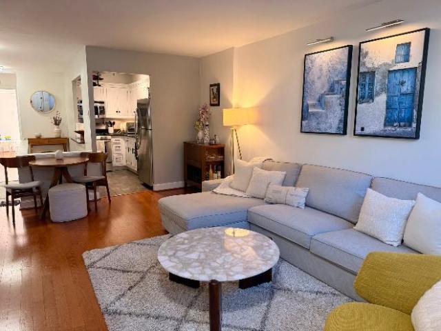 2 Br, 2 bath, Condo 1245 13th St NW