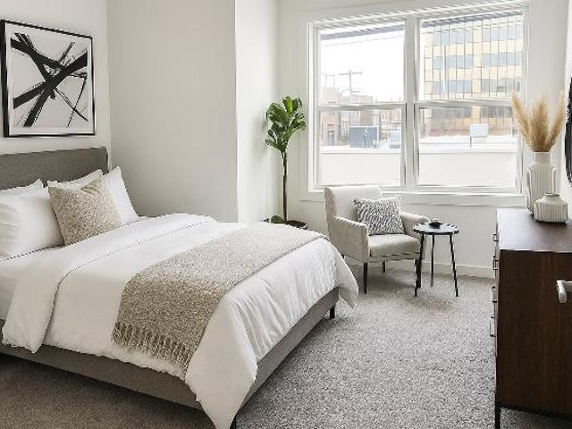 2 Br, 2 bath, Condo 1254 N Carlisle St