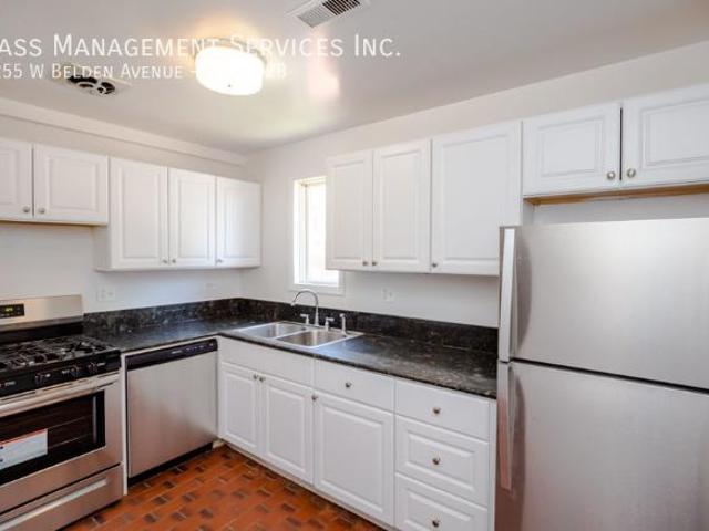 2 Br, 2 bath, Condo 1255 W Belden Avenue