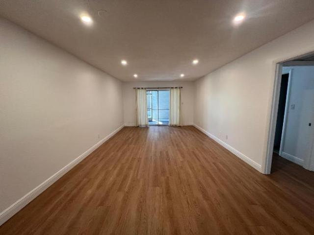 2 Br, 2 bath, Condo 1250 S Denning Dr