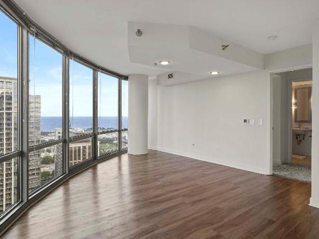 2 Br, 2 bath, Condo 1285 S Michigan Ave