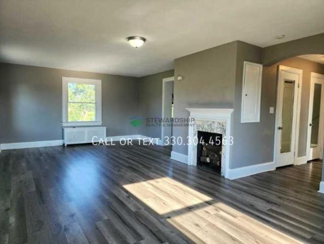 2 Br, 2 bath, Condo 12990 Lincoln Way W