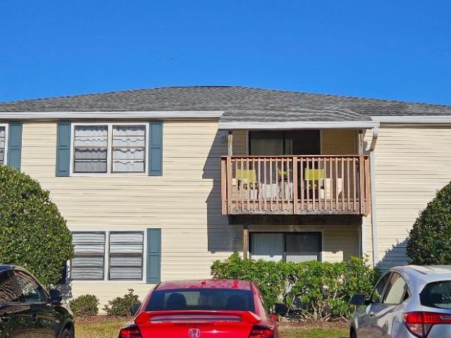 2 Br, 2 bath, Condo 129 Camphor Cir