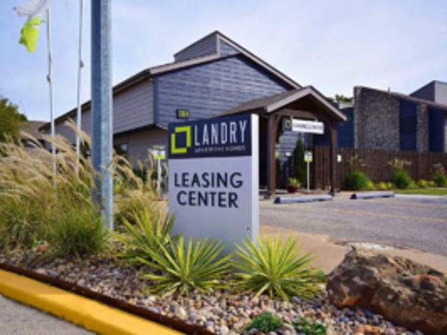 2 Br, 2 bath, Condo 1304 Wylie Rd