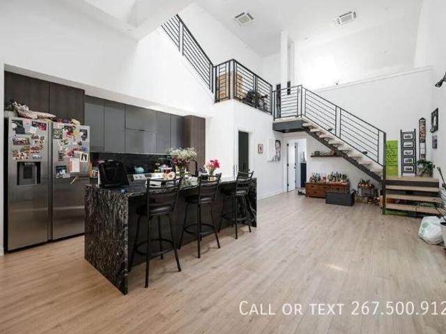 2 Br, 2 bath, Condo 1306 N Front St