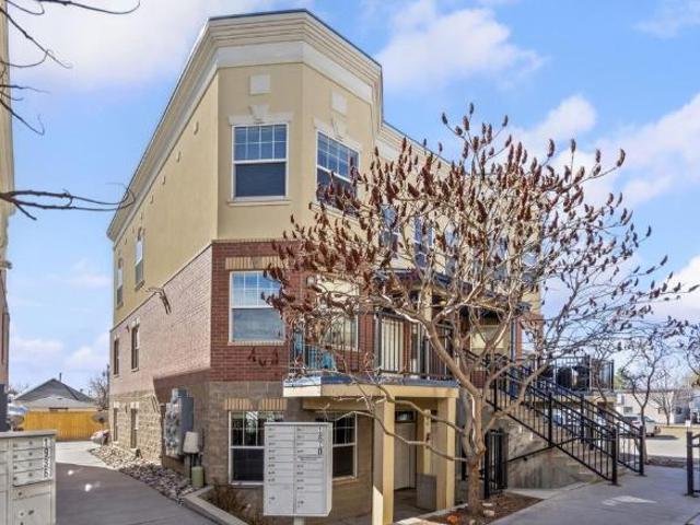 2 Br, 2 bath, Condo 130 E 1st St