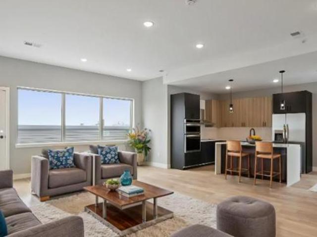2 Br, 2 bath, Condo 1314 N Marston St