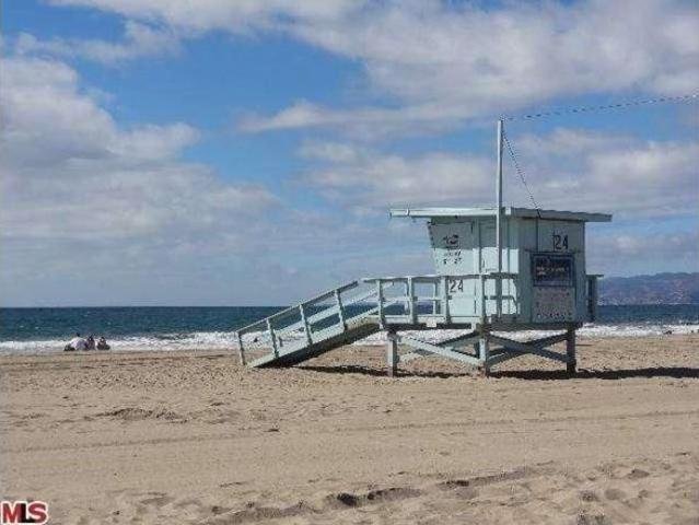 2 Br, 2 bath, Condo 1315 Ocean Park Blvd