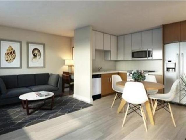 2 Br, 2 bath, Condo 1310 Pensacola St