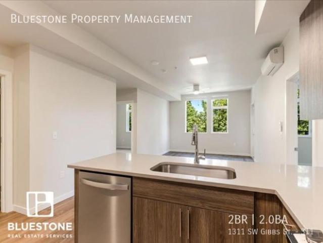 2 Br, 2 bath, Condo 1311 SW Gibbs St