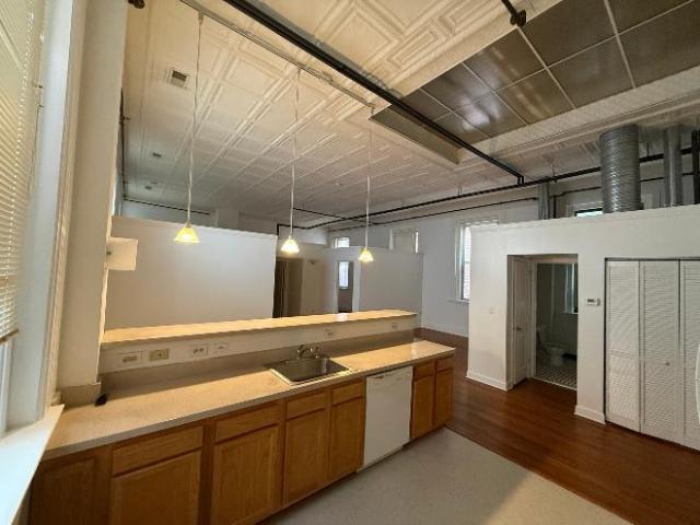 2 Br, 2 bath, Condo 1312 Guilford Ave