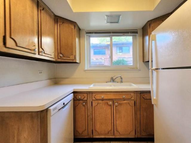 2 Br, 2 bath, Condo 1324 Tinker Way Lane