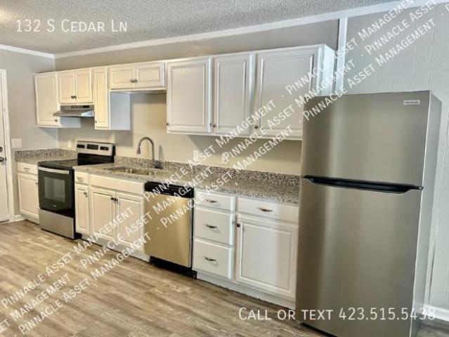 2 Br, 2 bath, Condo 132 S Cedar Ln