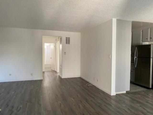 2 Br, 2 bath, Condo 1335 N Detroit St #312