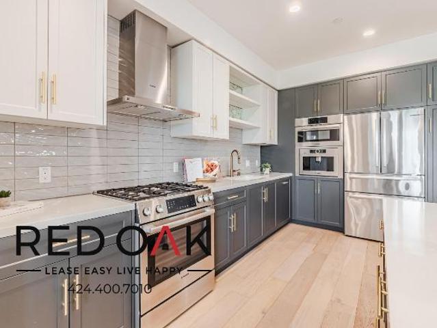 2 Br, 2 bath, Condo 1333 S Orange Grove Ave