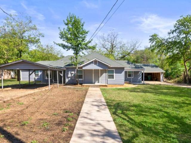2 Br, 2 bath, Condo 133 W 13th Avenue