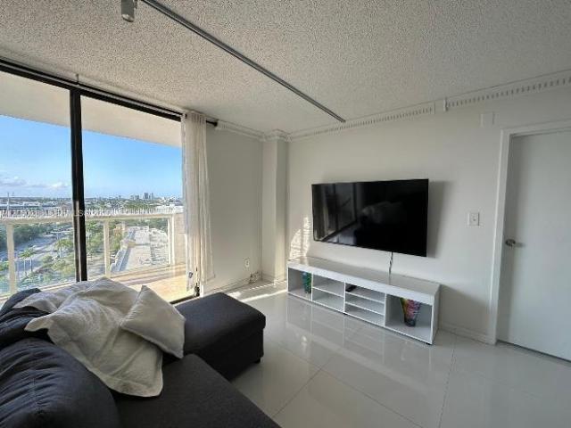 2 Br, 2 bath, Condo 13499 Biscayne Blvd