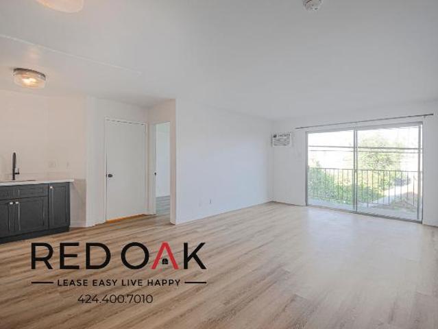 2 Br, 2 bath, Condo 134 N Mariposa Ave
