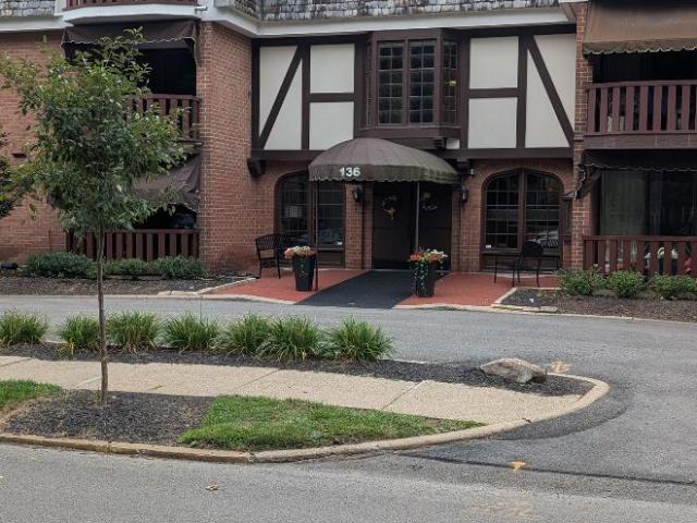 2 Br, 2 bath, Condo 136 Centennial Ave