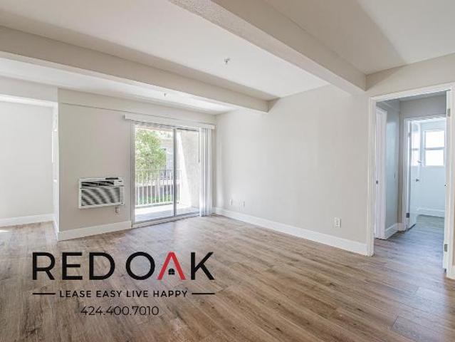 2 Br, 2 bath, Condo 1375 W San Bernardino Rd