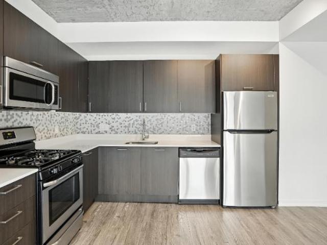 2 Br, 2 bath, Condo 1372 S Wabash Ave