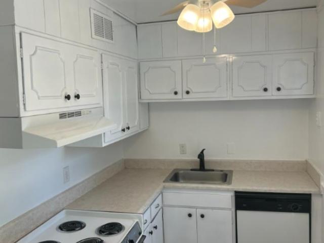 2 Br, 2 bath, Condo 1386 Church Street