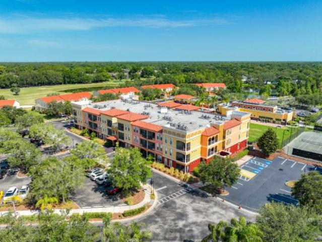 2 Br, 2 bath, Condo 13941 Clubhouse Dr