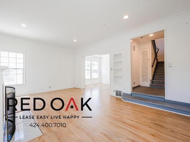 2 Br, 2 bath, Condo 1437 Selby Ave