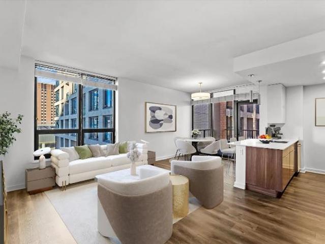 2 Br, 2 bath, Condo 144 West Huron St