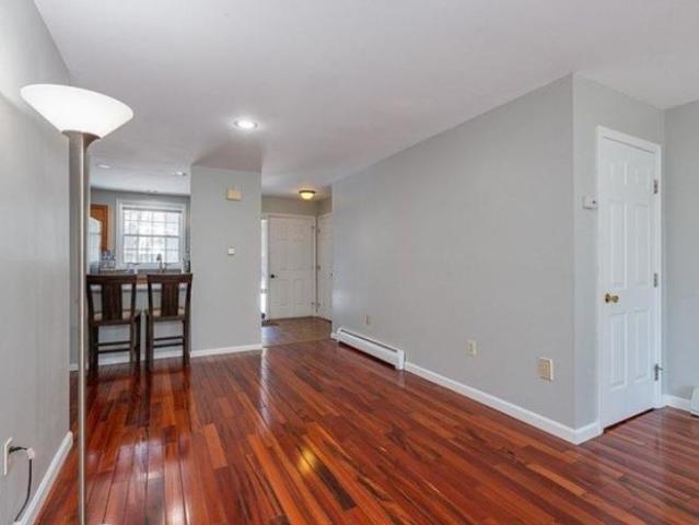 2 Br, 2 bath, Condo 1465 Hooksett Road