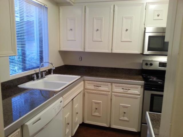 2 Br, 2 bath, Condo 1461 Rainier Court